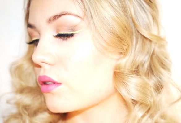 21 Elegant Light Makeup Looks for Every Occasion (2025) – SheIdeas