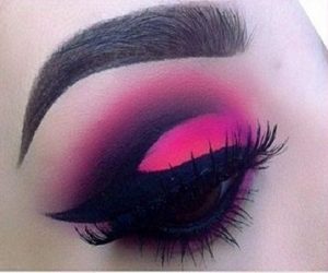 45 Pink Eye Makeup Looks to Make You Feel Dolled Up – SheIdeas